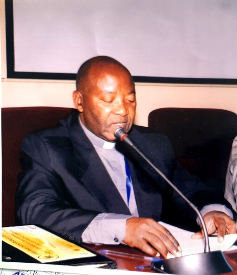 Athanase Waswandi Kakule Ngoliko | Université Catholique du Graben